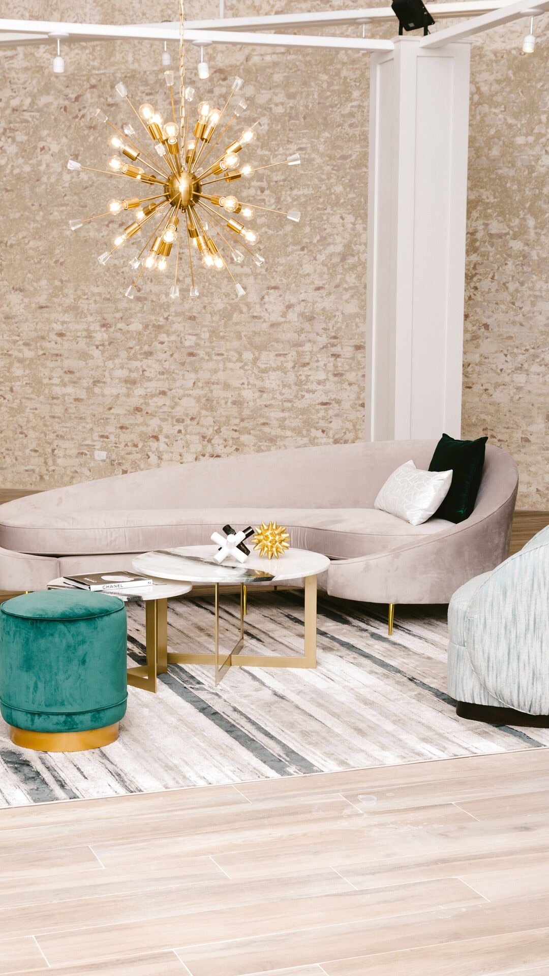 Look curved Sofa – Bazzar Fabrics